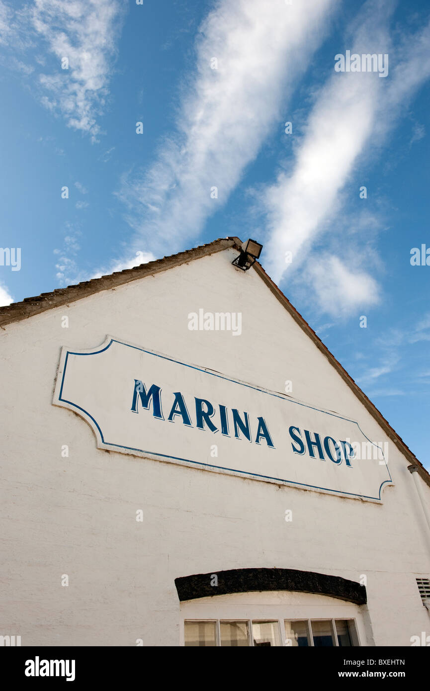 Shop by boat hi-res stock photography and images - Alamy