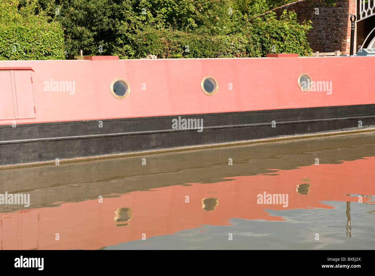 British narrow boat hi-res stock photography and images - Alamy