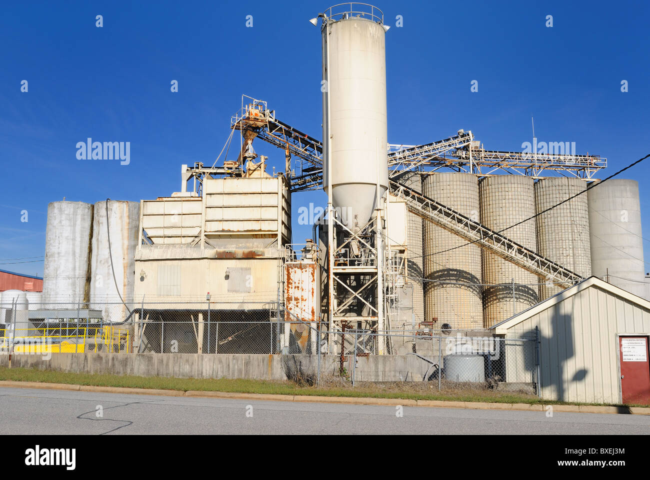Cement plant hi-res stock photography and images - Alamy