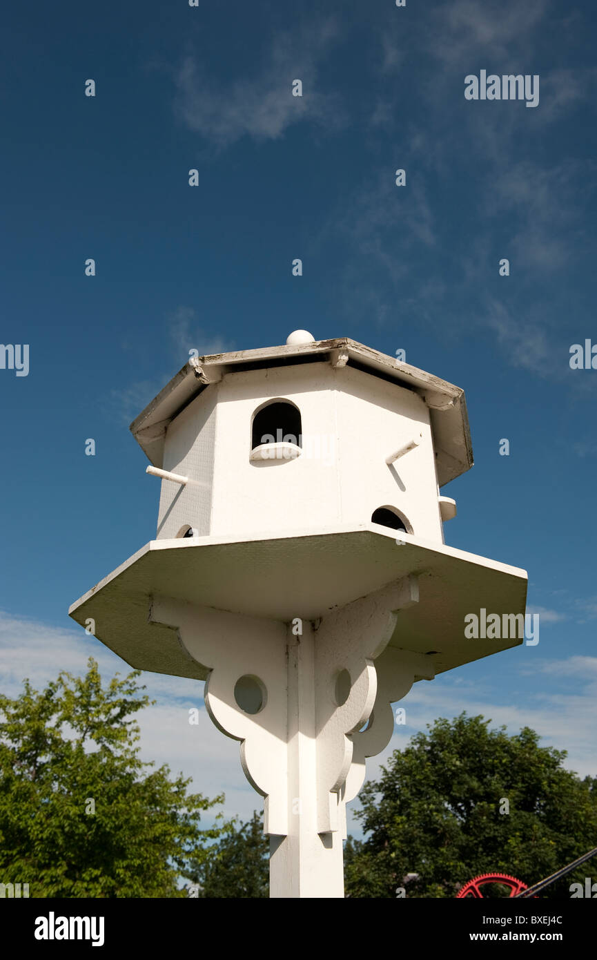 Dovecot hi-res stock photography and images - Alamy