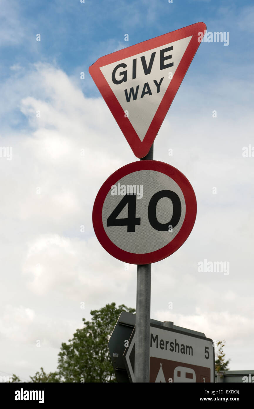 Give Way 40 signs Stock Photo - Alamy