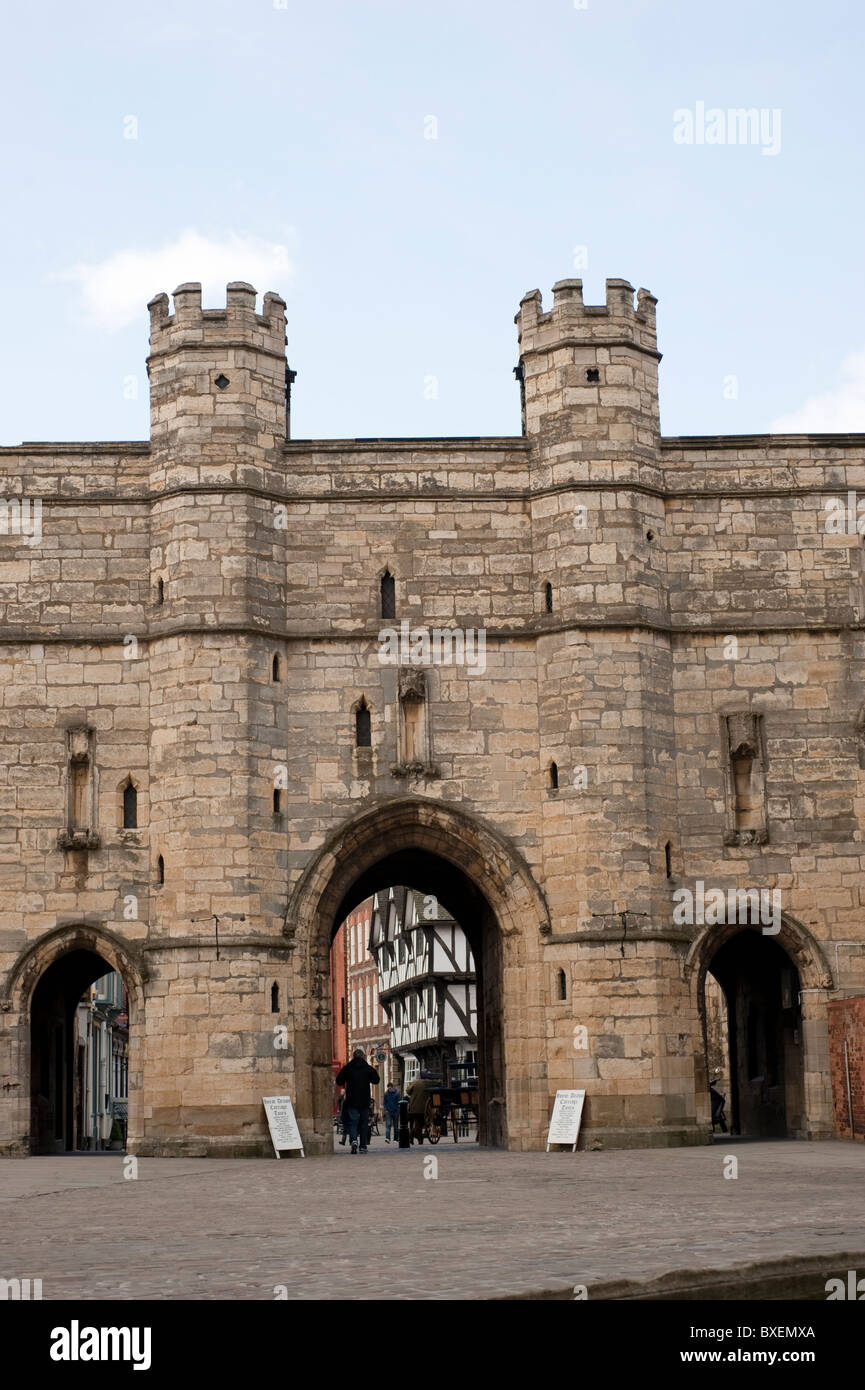 Lincoln gate hi-res stock photography and images - Alamy