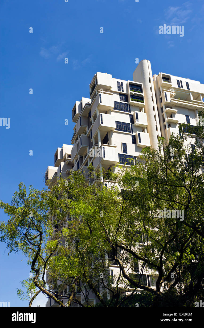 High rise apartments singapore hi-res stock photography and images - Alamy
