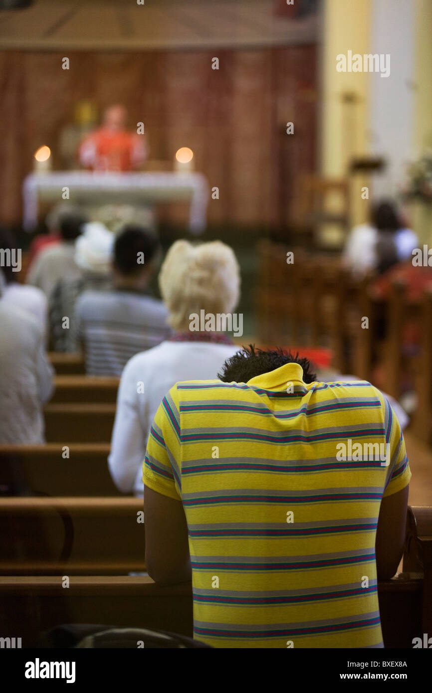Catholic mass congregation hi-res stock photography and images - Alamy