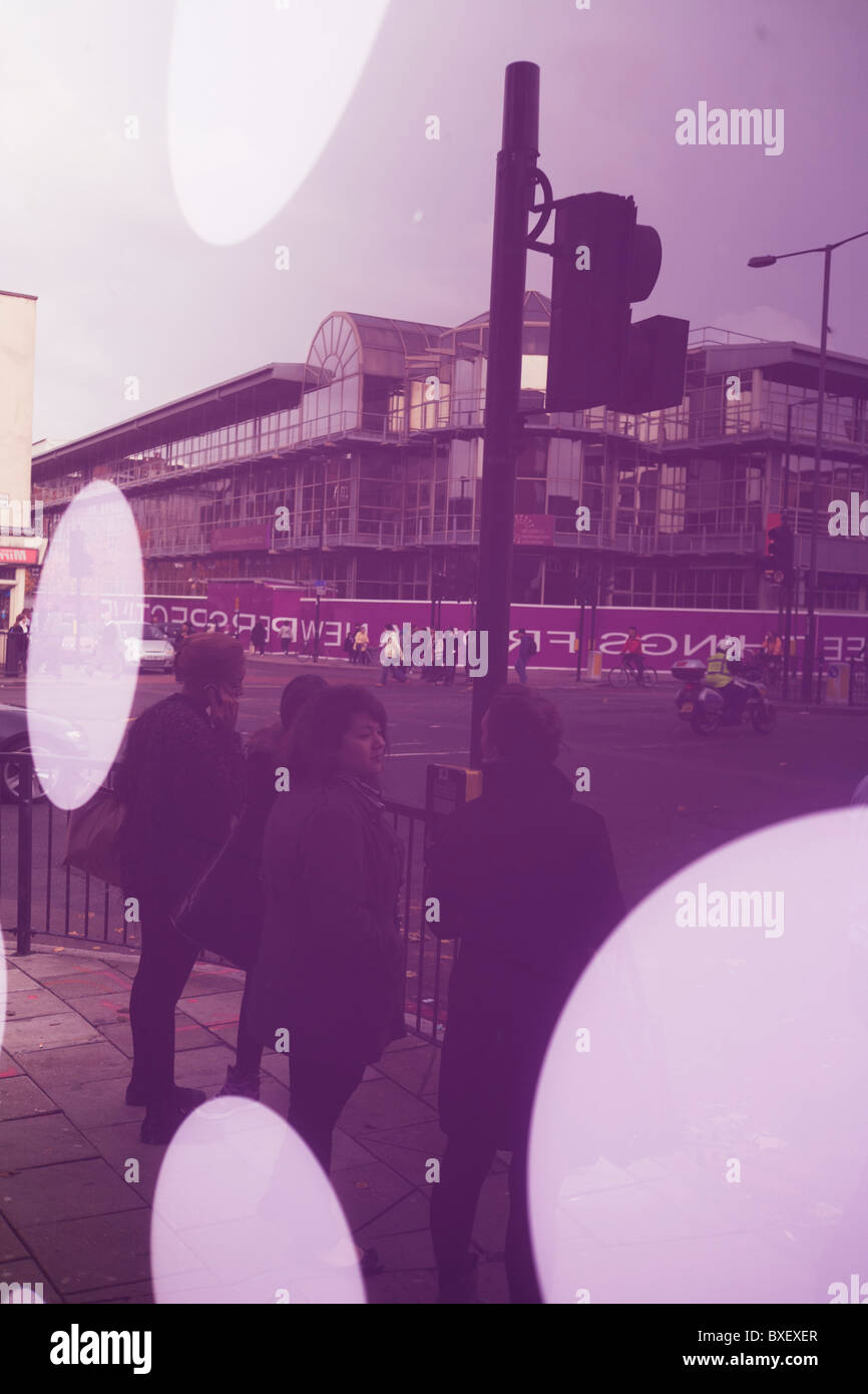London street window reflection hi-res stock photography and images - Alamy
