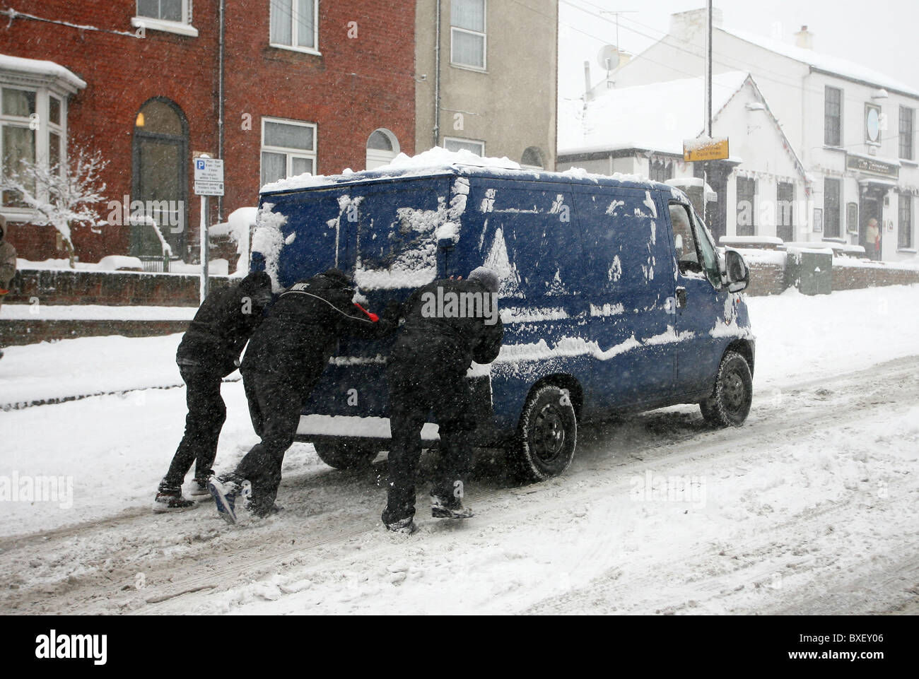 Broken down van hi-res stock photography and images - Alamy