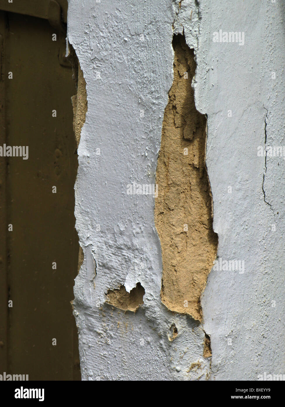 Crumbling wall hi-res stock photography and images - Alamy