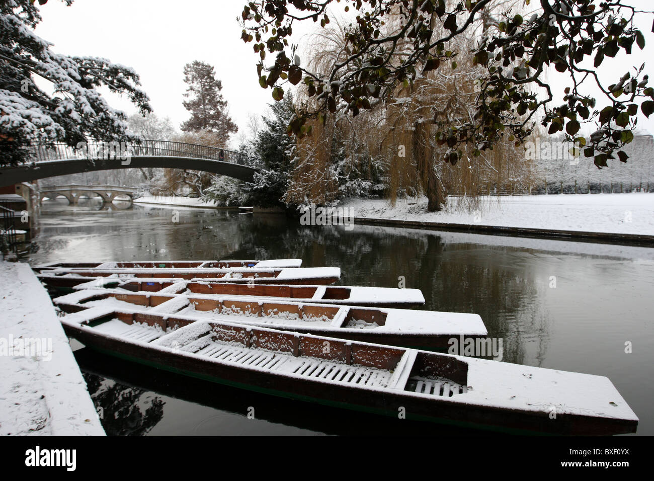 RIVER CAM CAMBRIDGE DURING THE WINTER Stock Photo - Alamy