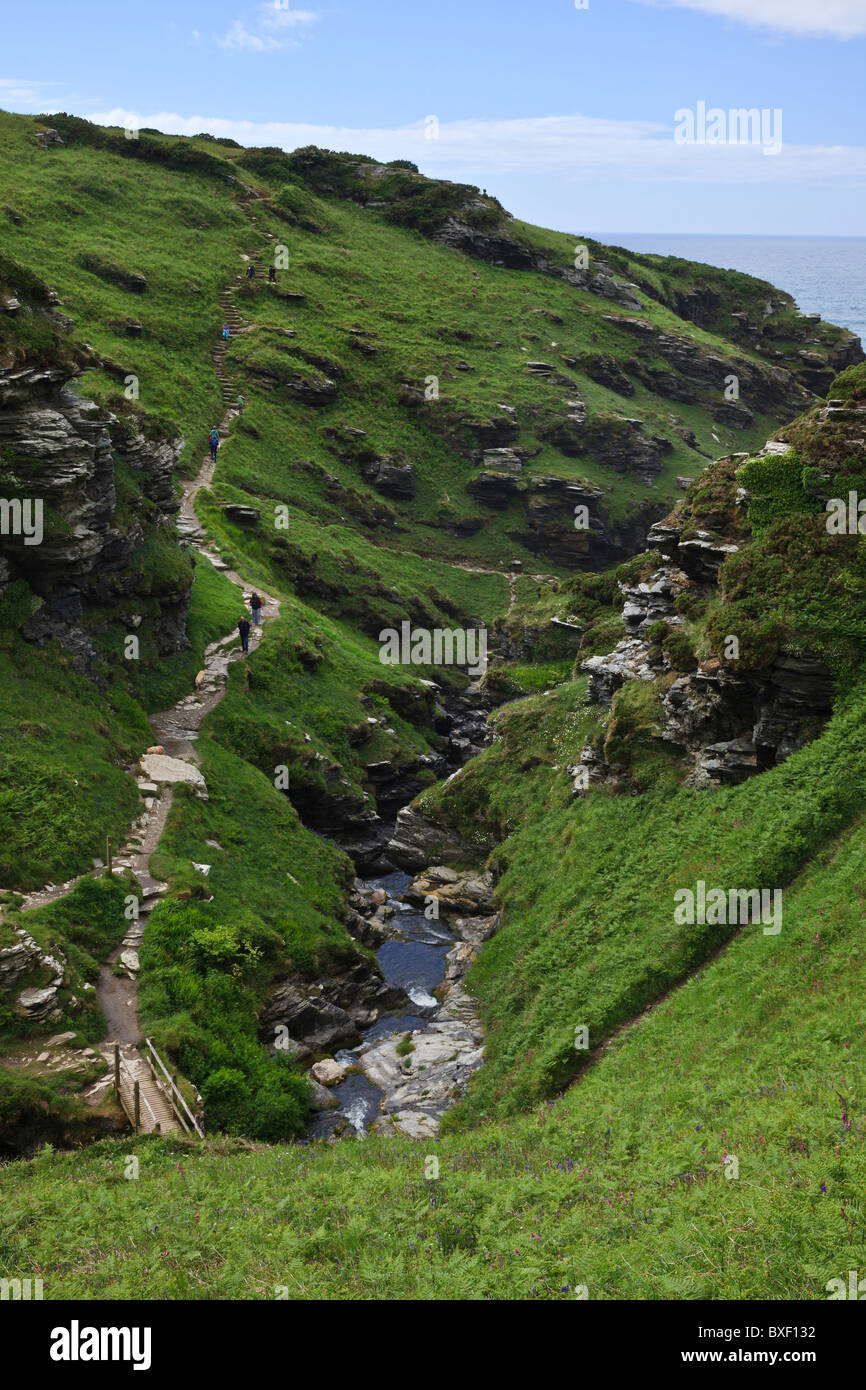 Rocky valley cornwall hi-res stock photography and images - Alamy