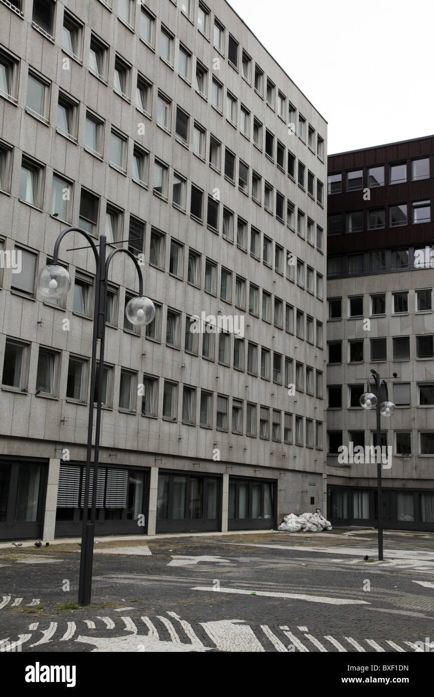 Geometrically shaped office buildings in Cologne Stock Photo - Alamy