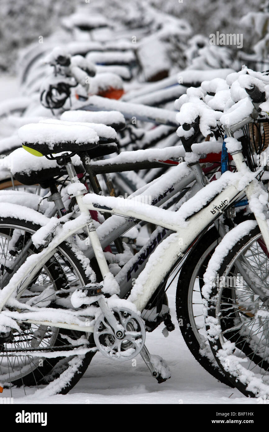 SNOW IN CAMBRIDGE UK Stock Photo - Alamy