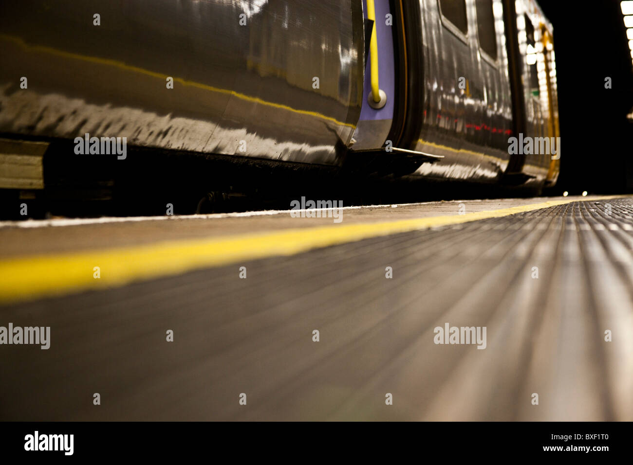 Train at the platform Stock Photo - Alamy