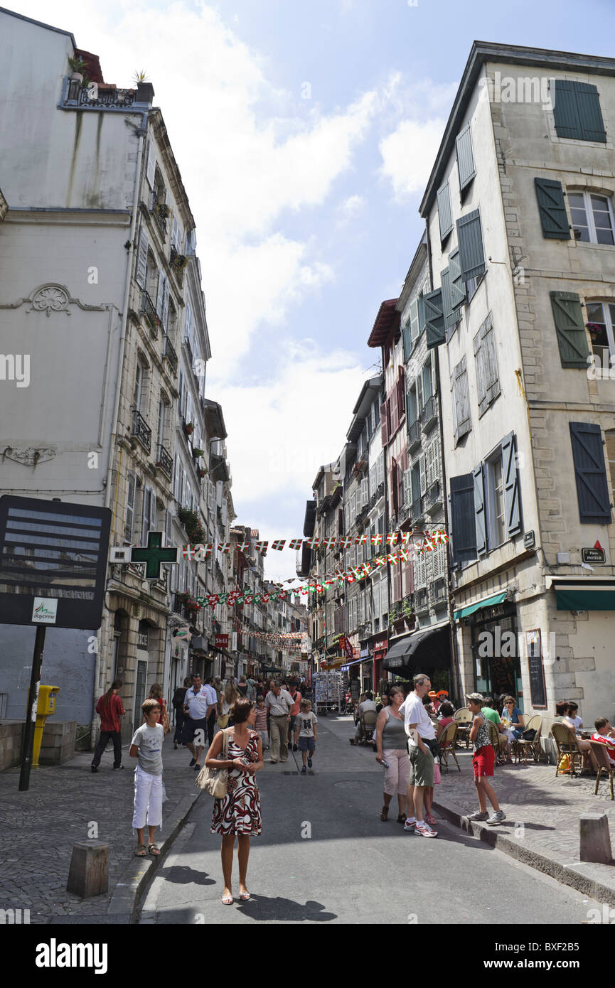 Place Pasteur High Resolution Stock Photography and Images - Alamy