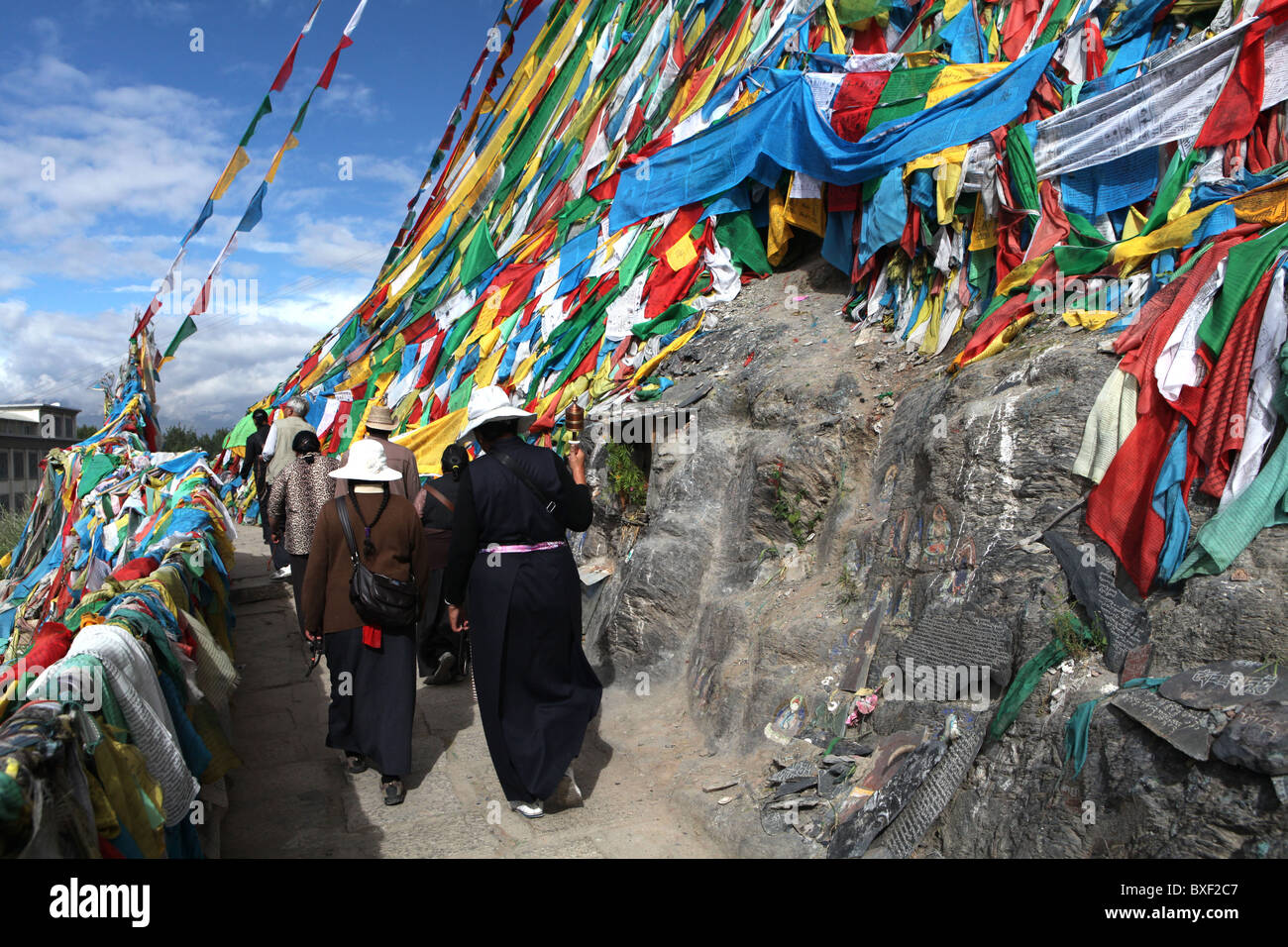 Pilgrims with flags hi-res stock photography and images - Alamy