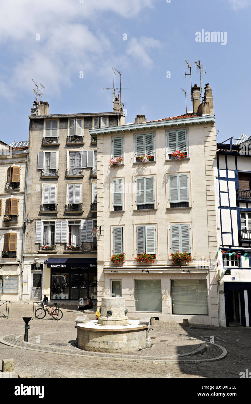 Eden Park shop in Place Pasteur, Bayonne, France Stock Photo - Alamy