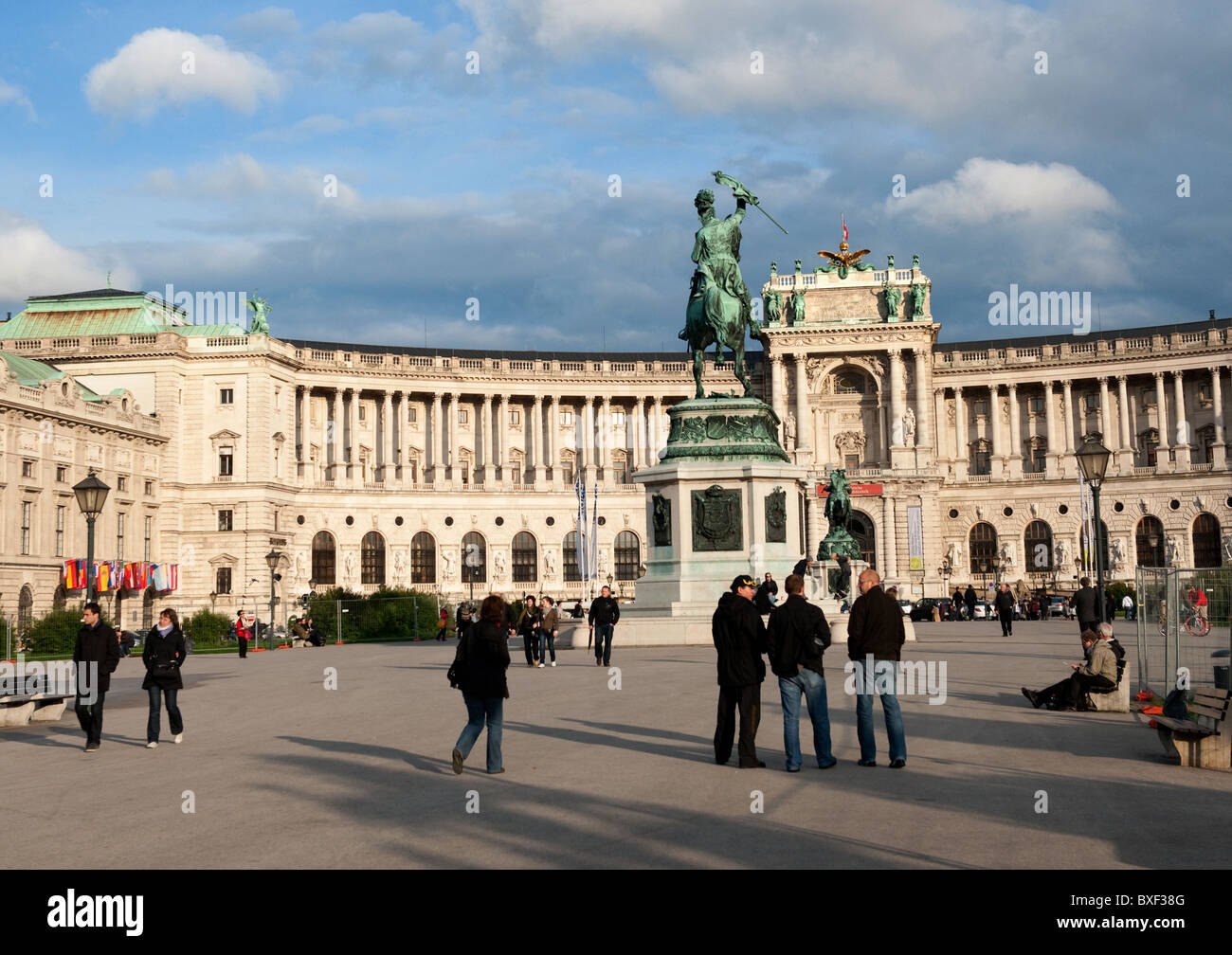 Hofburg Palace Heldenplatz Vienna Austria 2010 Stock Photo - Alamy