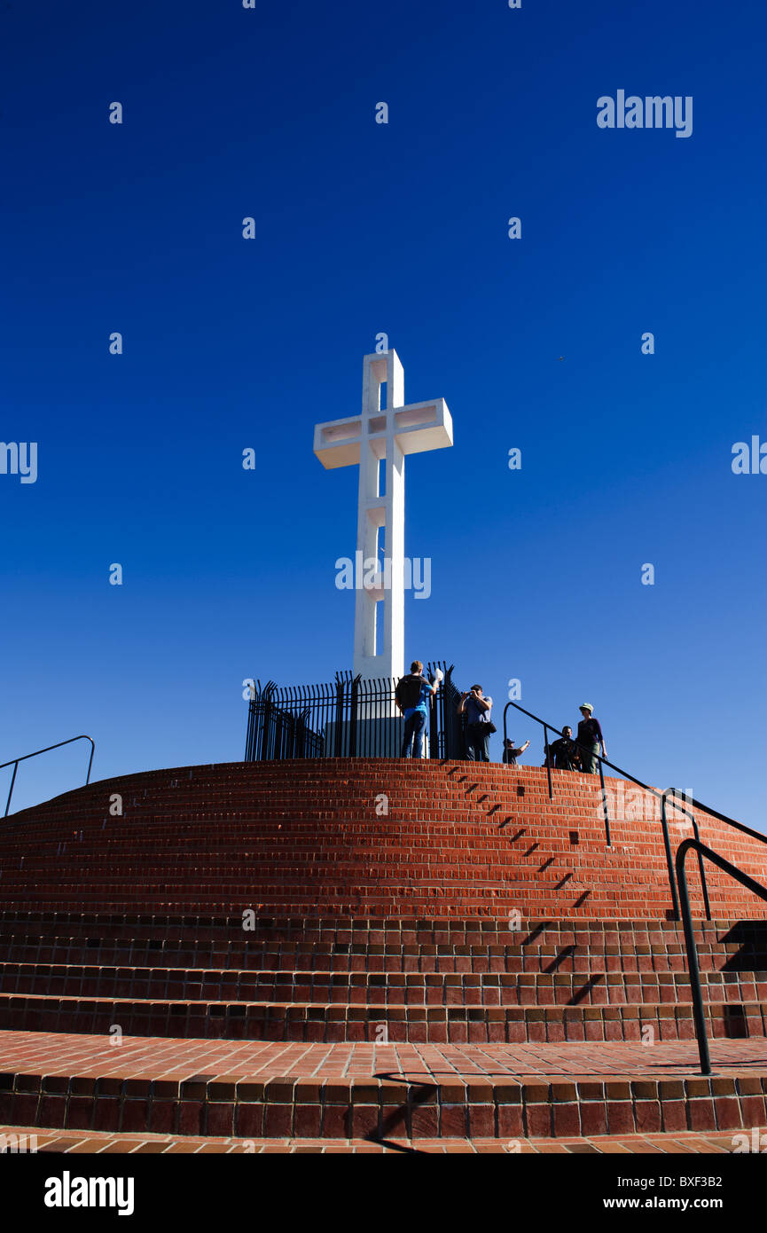Mount soledad memorial cross hi-res stock photography and images - Alamy