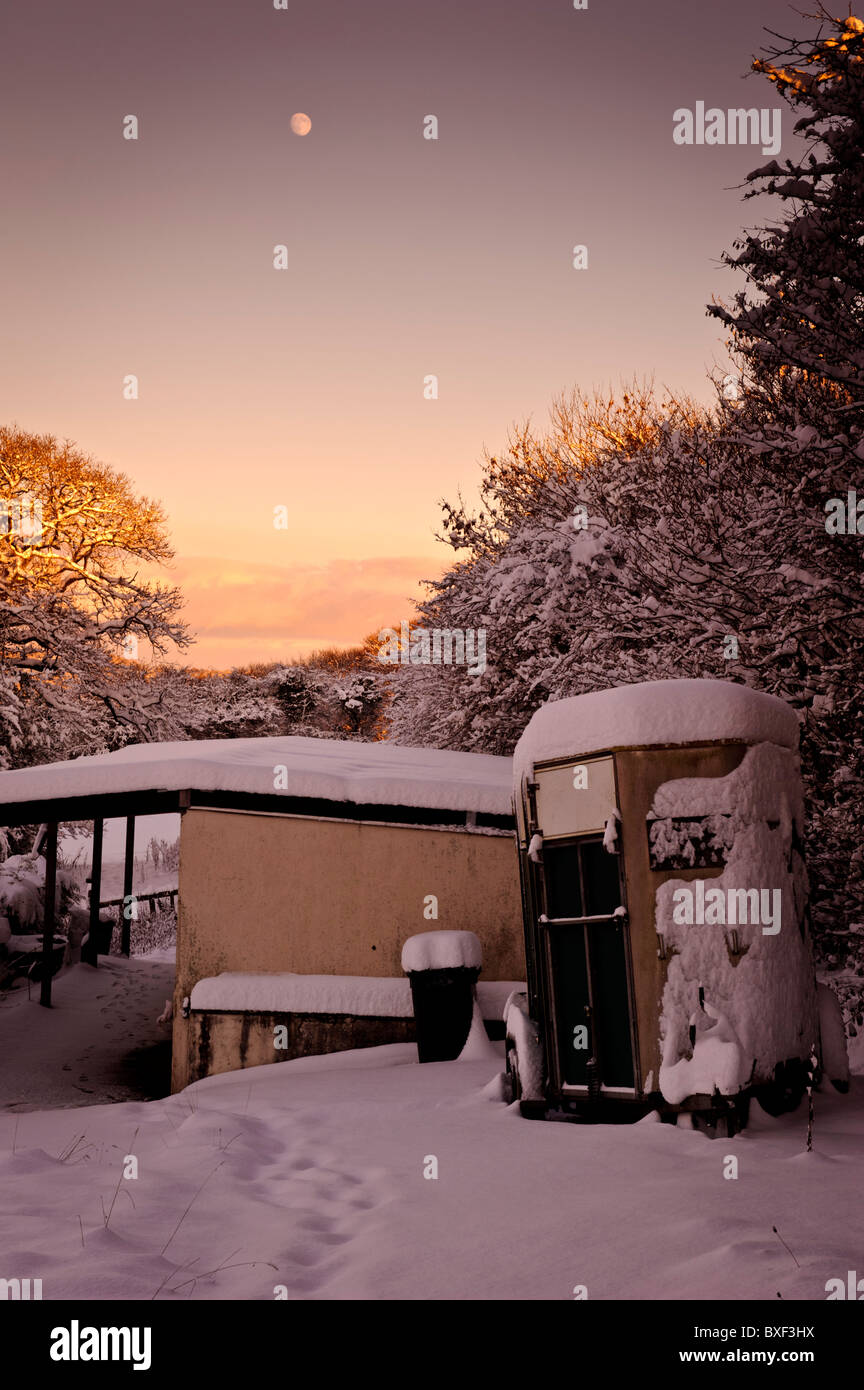 A horse box and stable after a heavy fall of snow Stock Photo - Alamy
