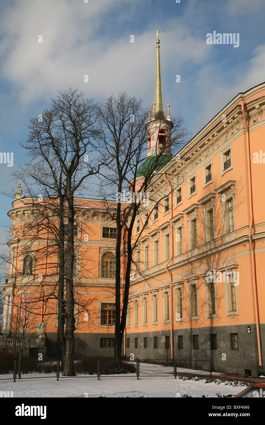 Mikhailovsky Castle, Saint Petersburg, Russia Stock Photo - Alamy