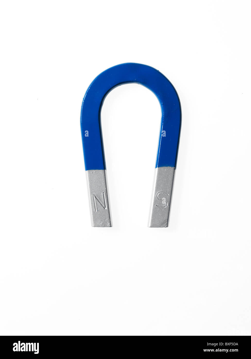 Magnetic force field hi-res stock photography and images - Alamy