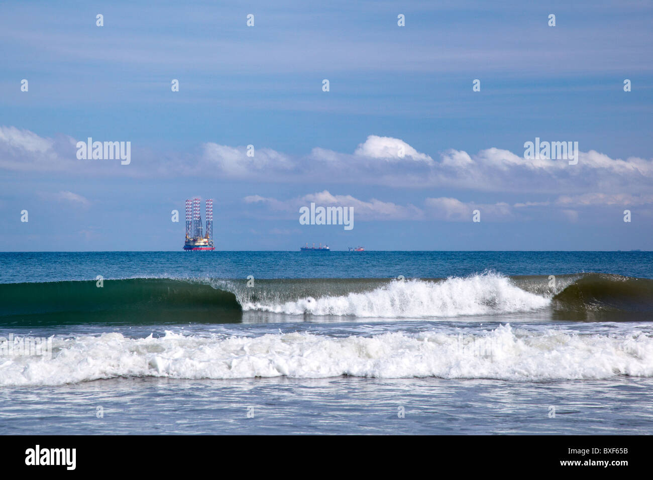 Pantai Muara Beach Oil Rig, Brunei Darussalam, Asia Stock Photo - Alamy