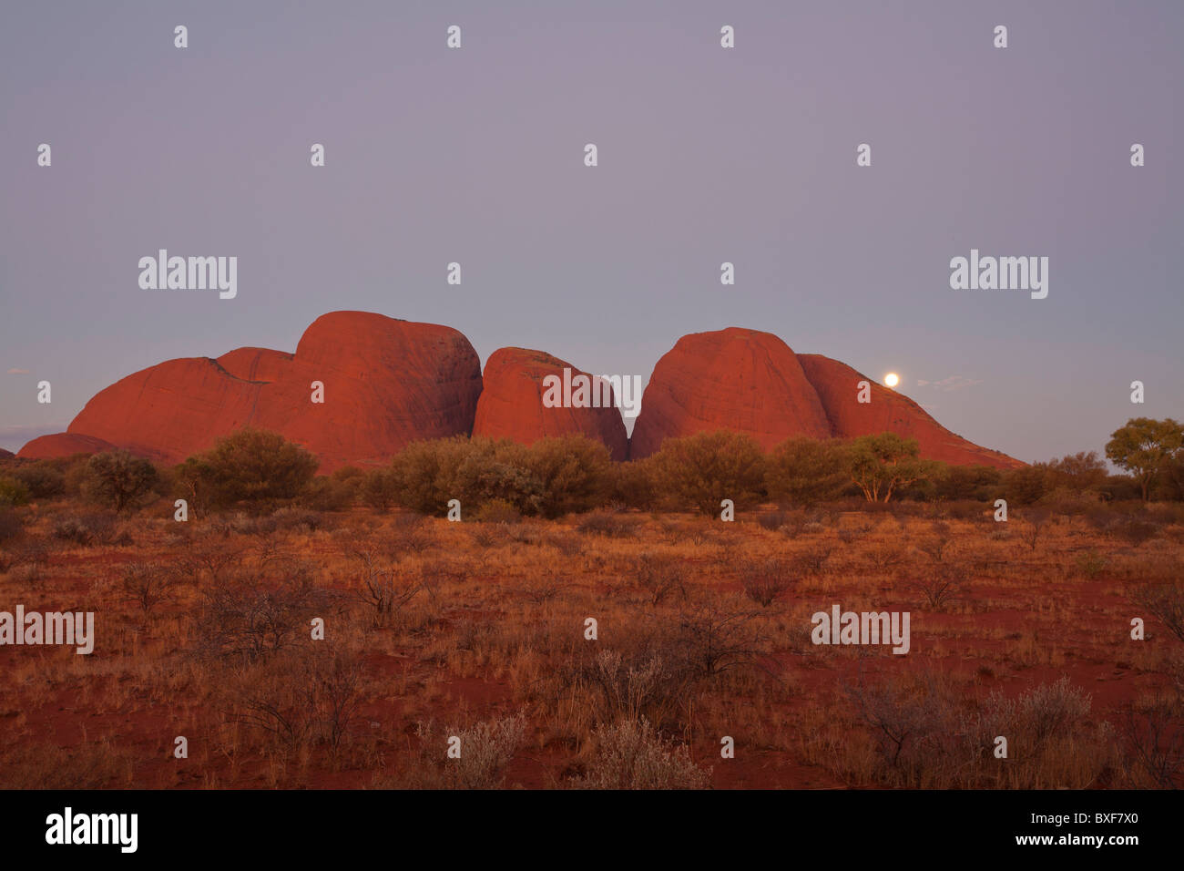 Moon rising over Kata Tjuta (The Olgas), Uluru - Kata Tjuta National ...