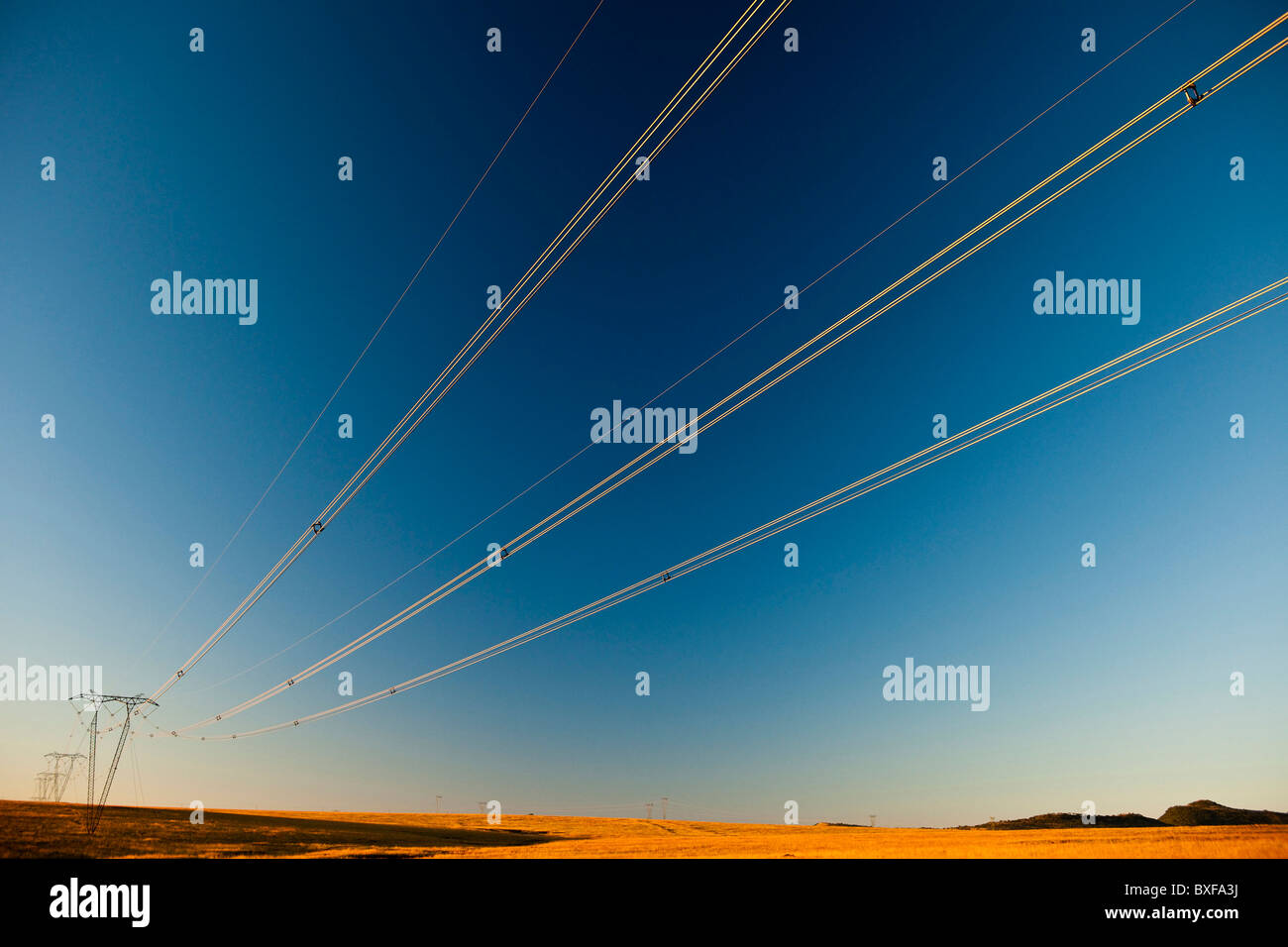Overhead power lines near winterton hi-res stock photography and images ...