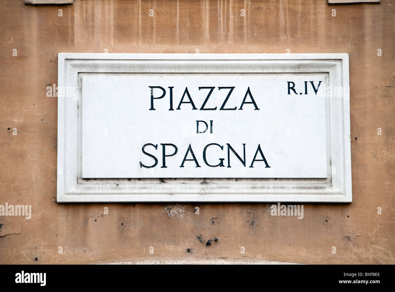 Piazza di Spagna Roma street sign Stock Photo - Alamy