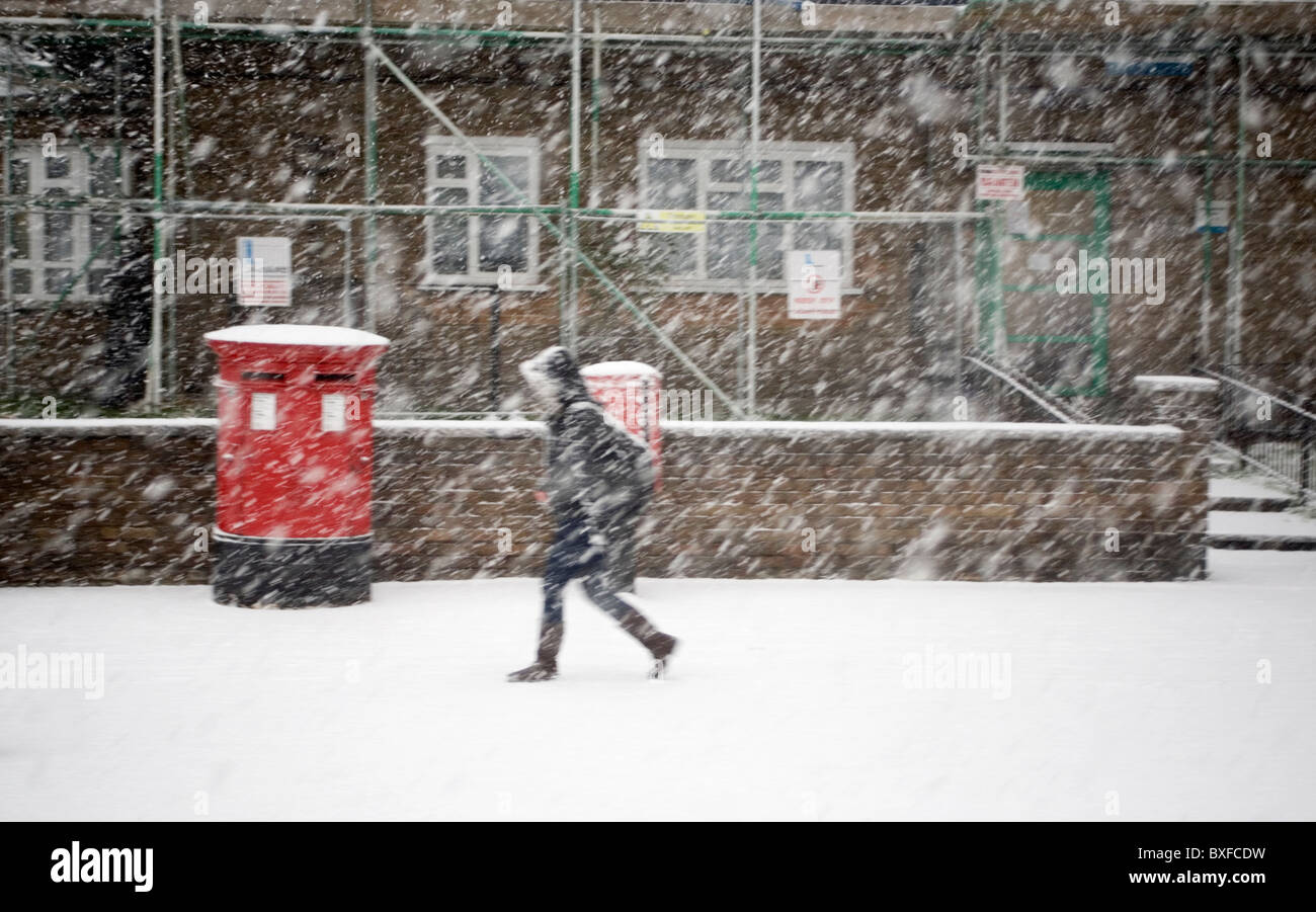 Heavy snow london hi-res stock photography and images - Alamy