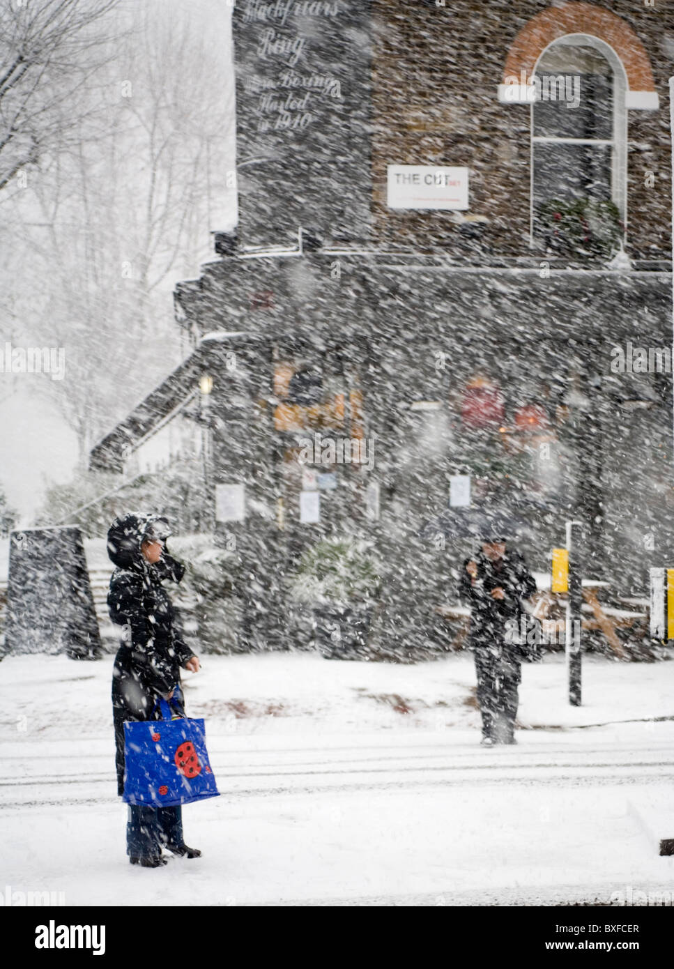 Heavy Snow London Stock Photos & Heavy Snow London Stock Images - Alamy