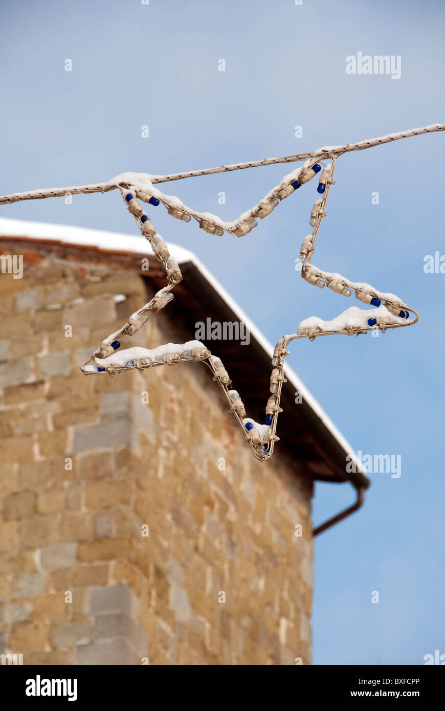Tuscan town of Sansepolcro in December snow Stock Photo - Alamy