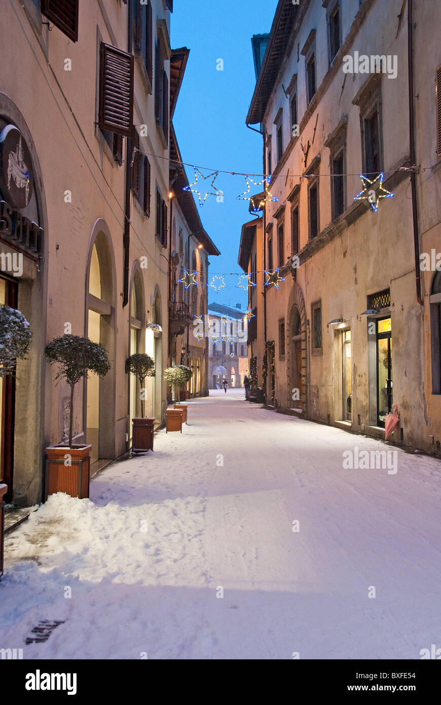 Tuscan town of Sansepolcro in December snow Stock Photo - Alamy