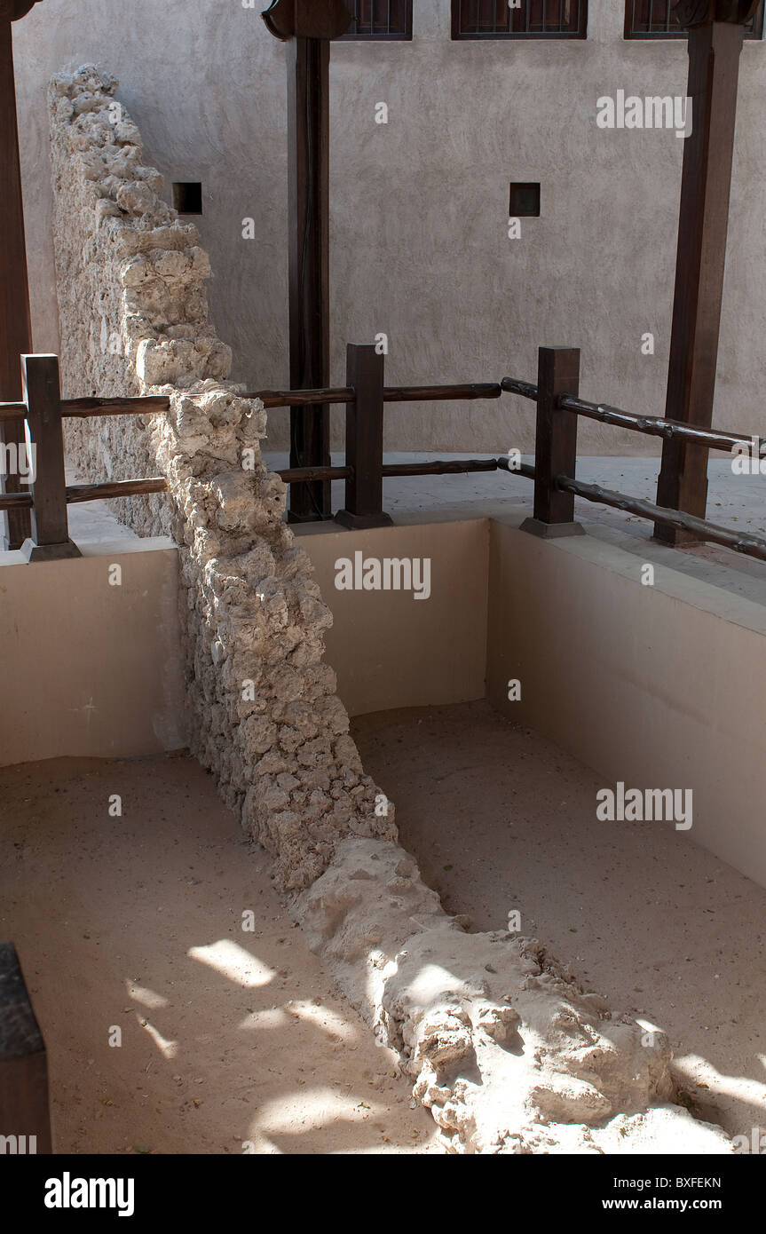 Old wall mounted antique hi-res stock photography and images - Alamy