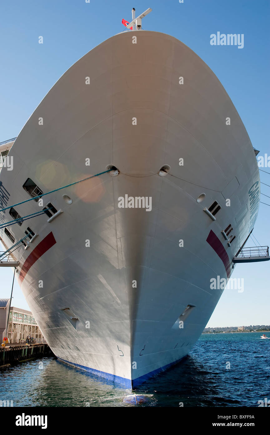 Cruise ship Carnival Spirit Stock Photo - Alamy