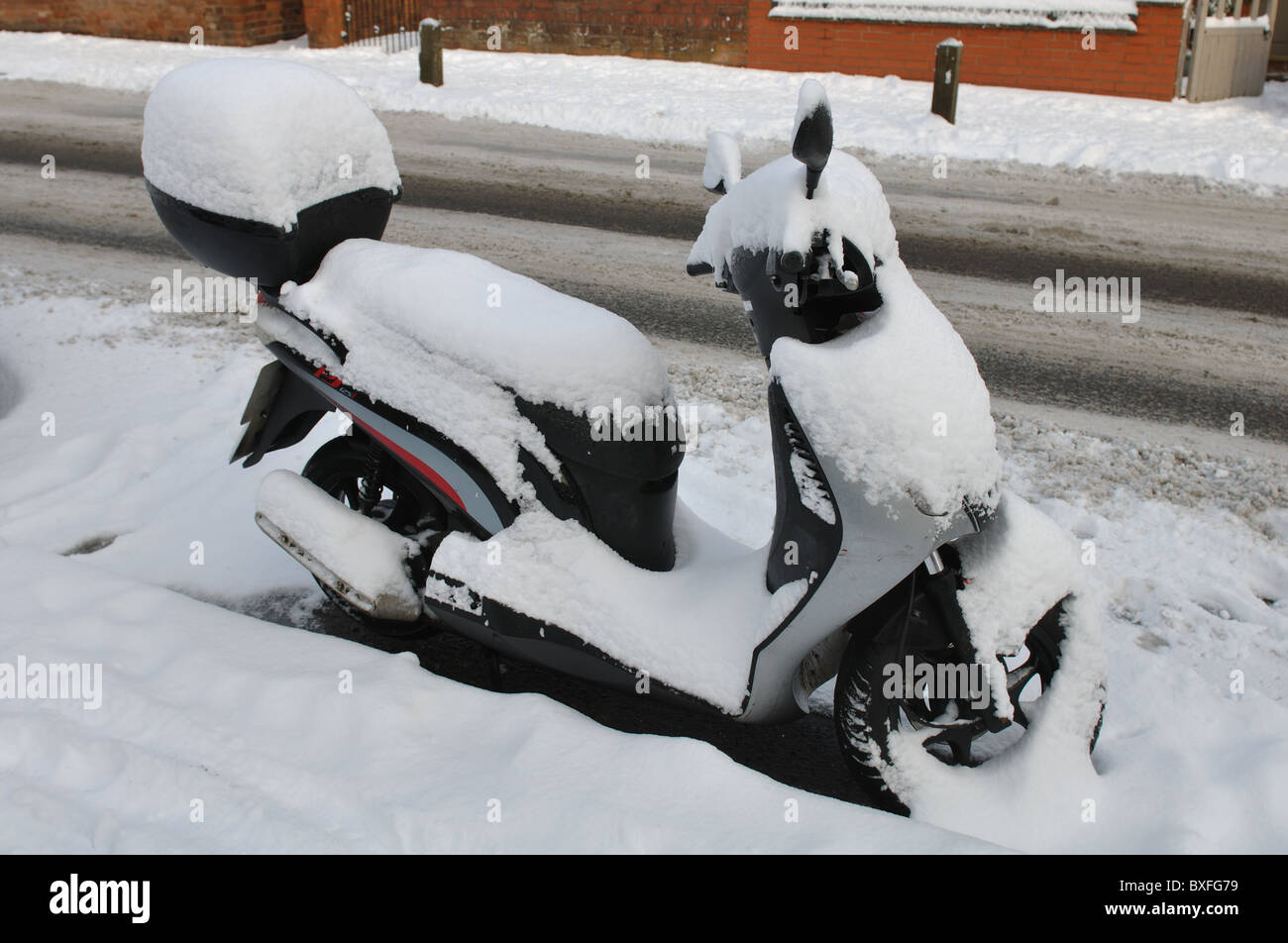 English Roadside Snow High Resolution Stock Photography and Images - Alamy