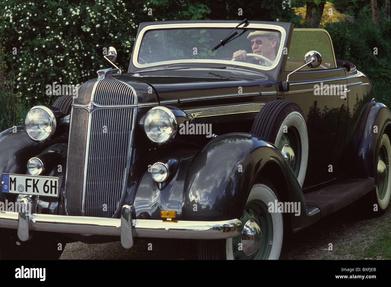 Classic convertibles hi-res stock photography and images - Alamy