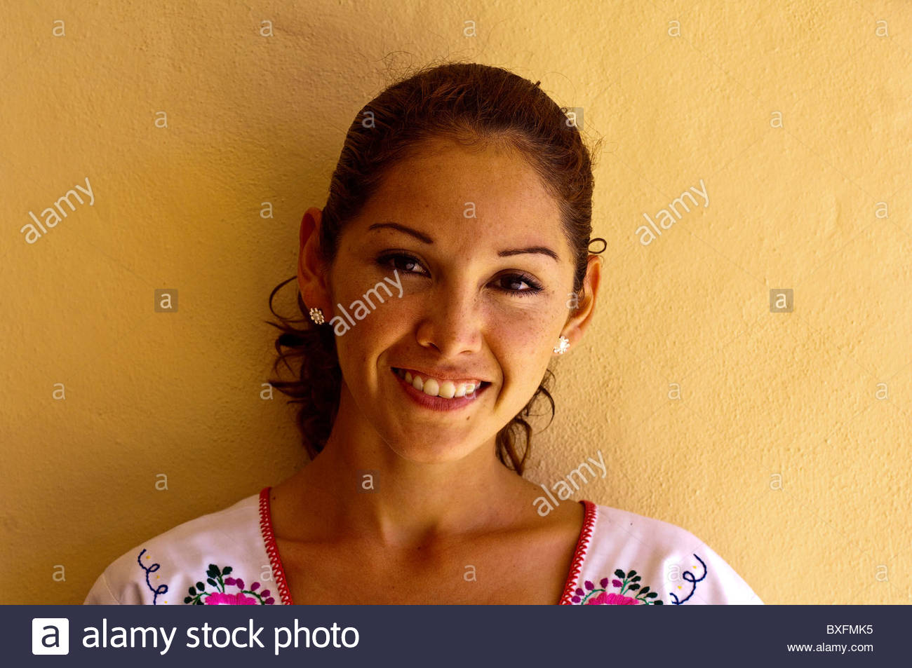 Mexican Woman Stock Photos & Mexican Woman Stock Images - Alamy