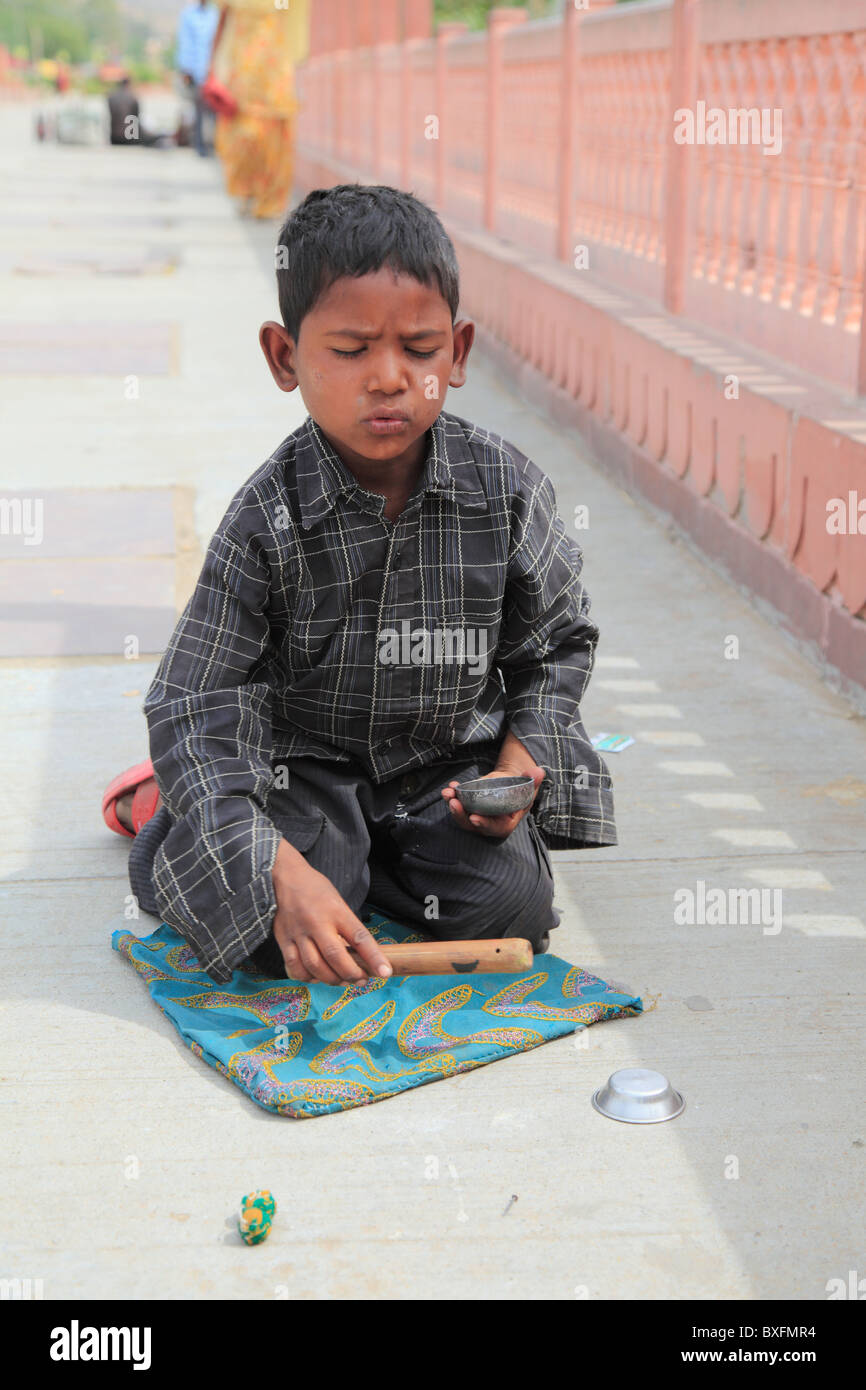 Young Boy performing magic trick, Jaipur, Rajasthan, India Stock Photo ...