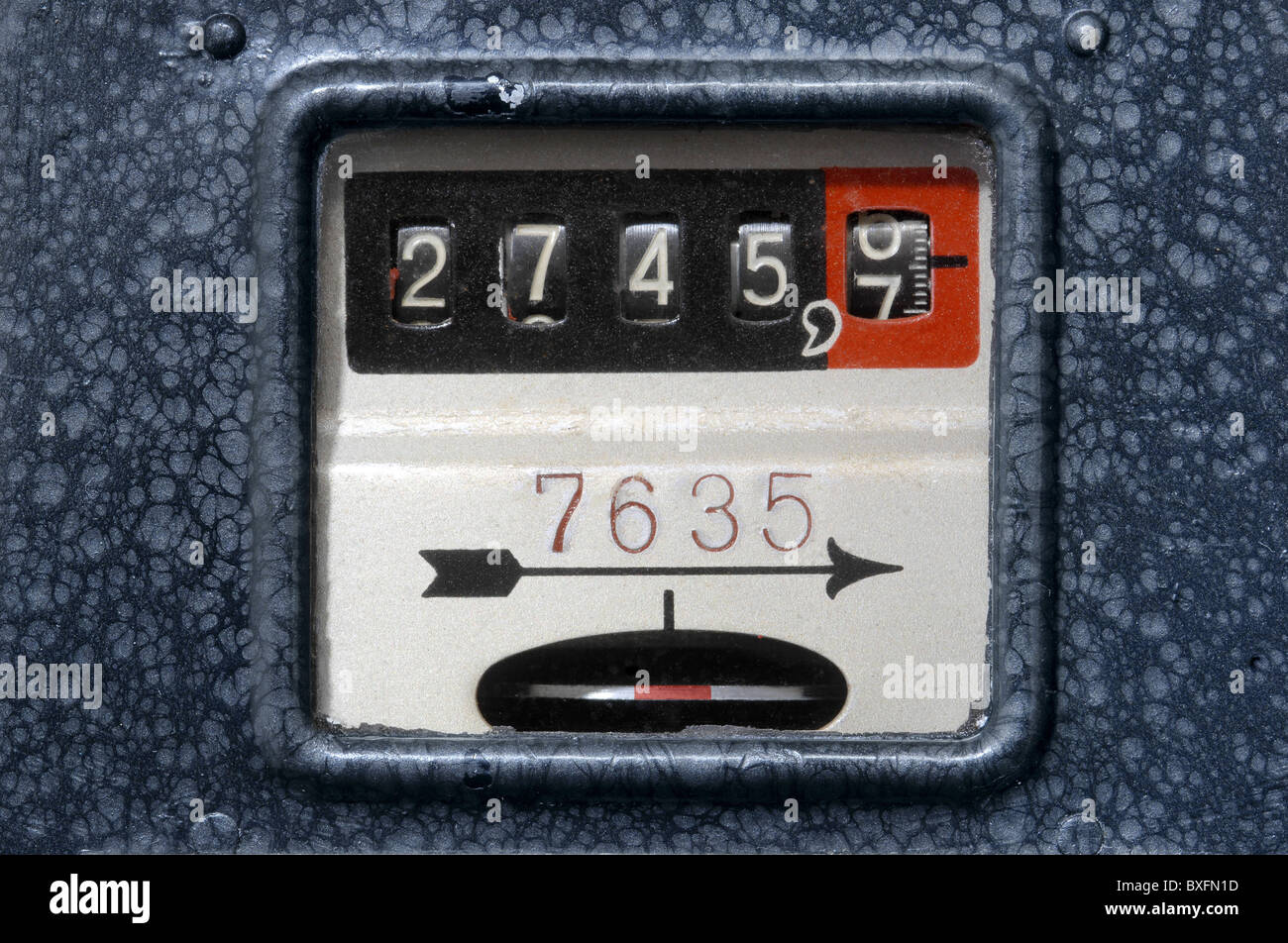 Electricity meter 1950s hi-res stock photography and images - Alamy
