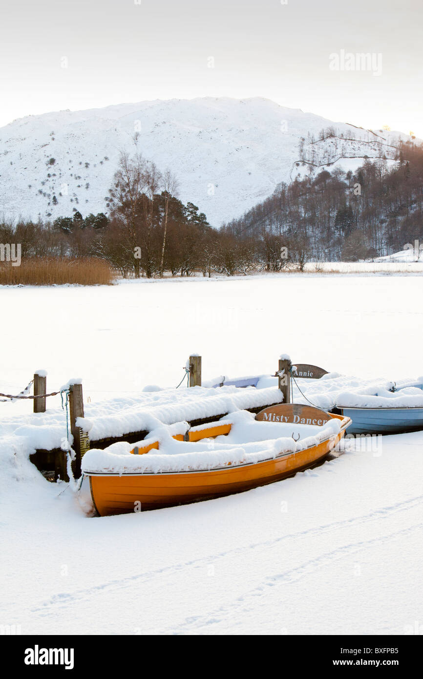 Boats Are Lying On The Jetty High Resolution Stock Photography and ...