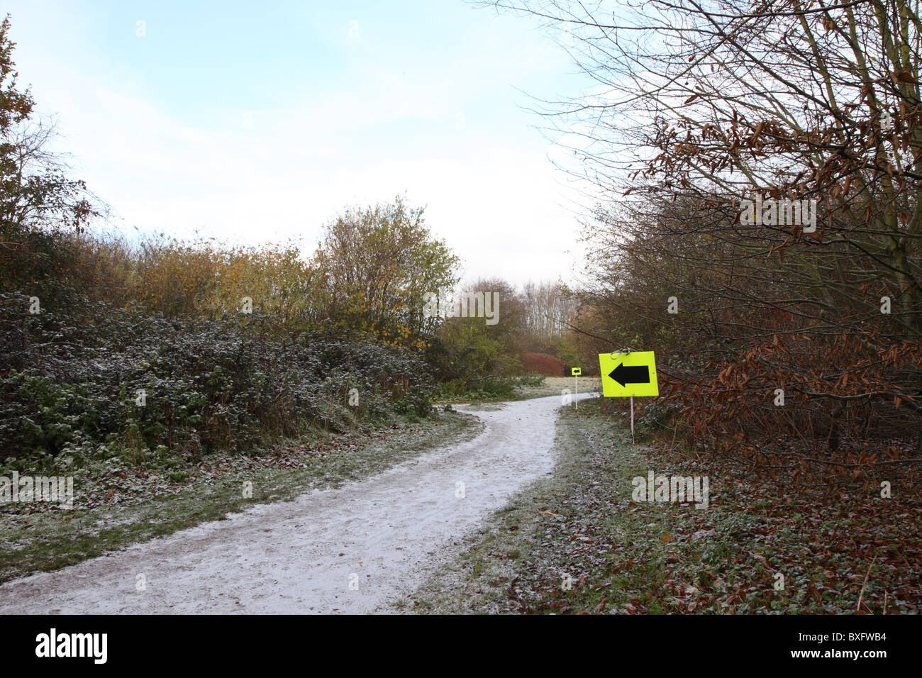 Direction marker for fun run Milton country park Stock Photo - Alamy