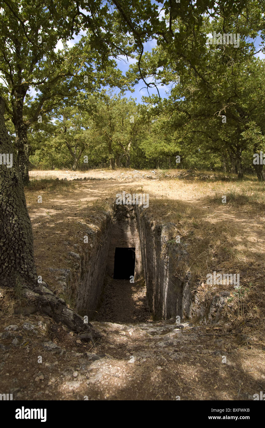 Late Minoan Cemetery of Armeni, Rethymno, Crete Stock Photo - Alamy