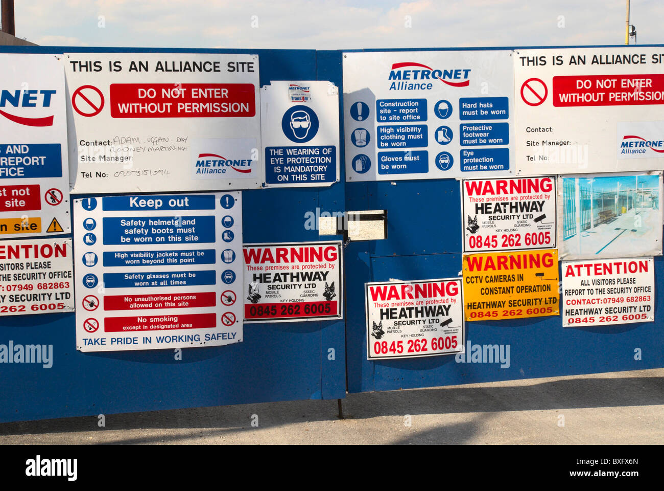 Construction Site Gate Signs Stock Photos & Construction Site Gate ...