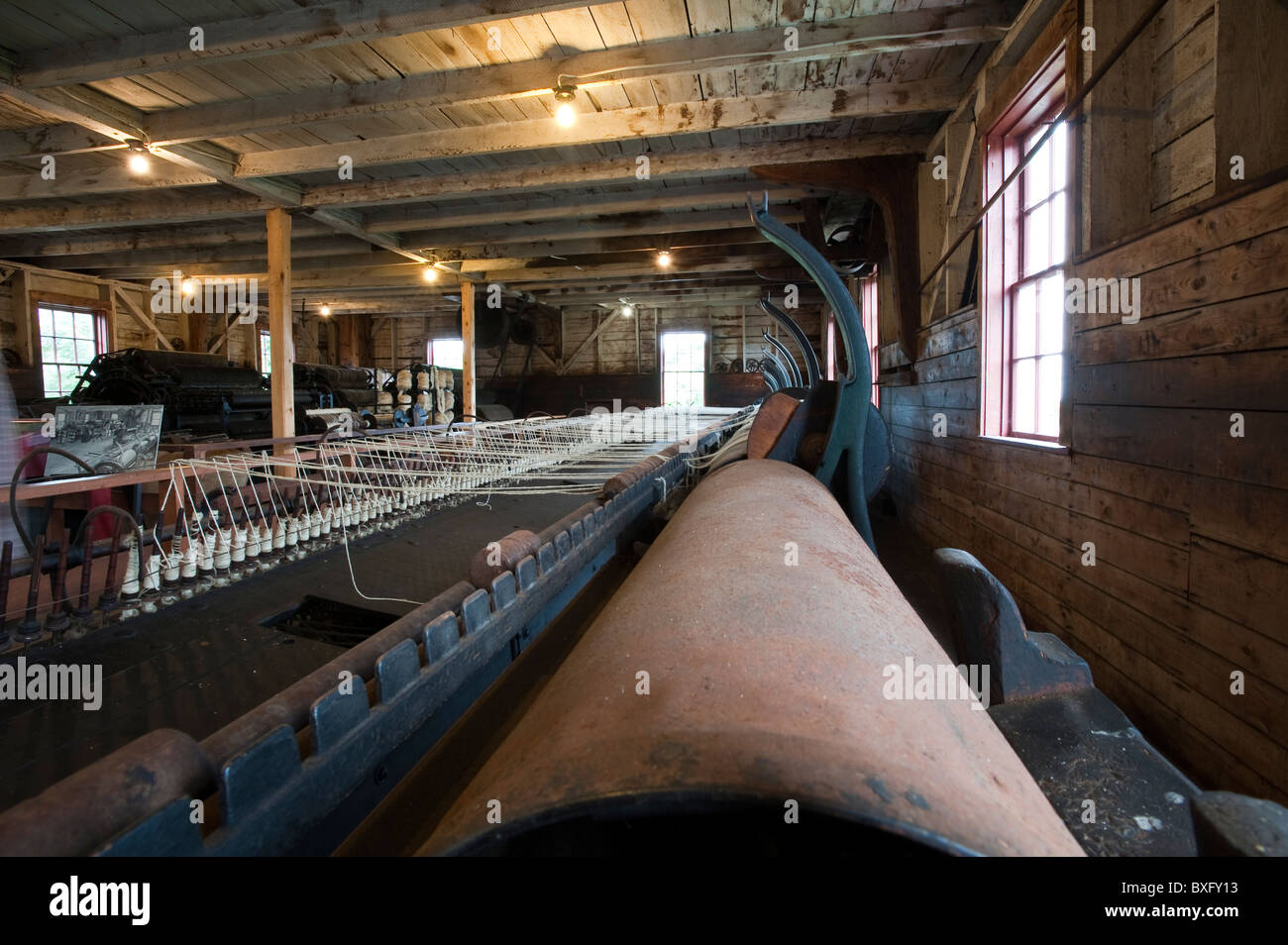 Old woolen mill loom hi-res stock photography and images - Alamy