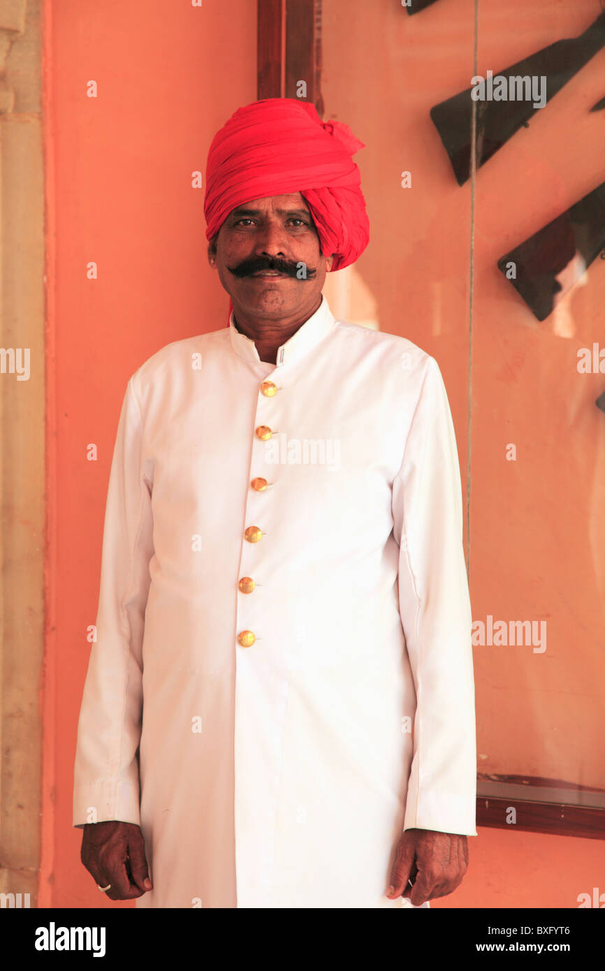 Palace guard india uniform hi-res stock photography and images - Alamy