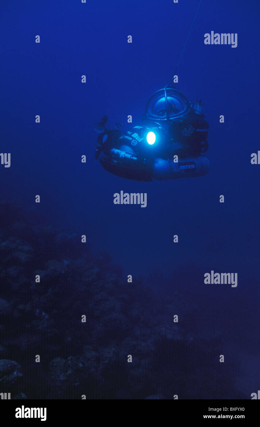 Deep diving submersible hi-res stock photography and images - Alamy