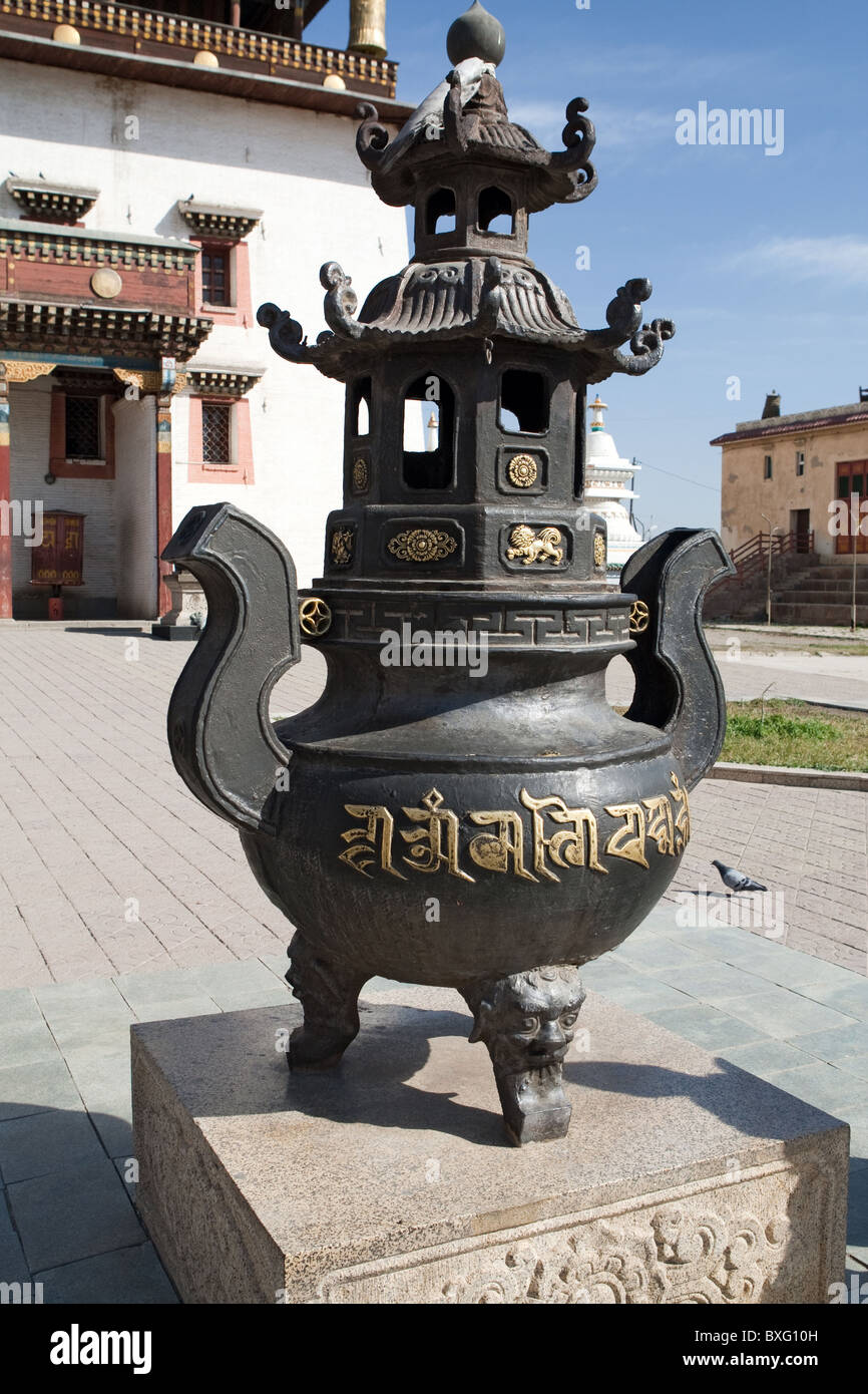 Datsan temple, Gandan aka Gandantegchenling Buddhist monestary ...