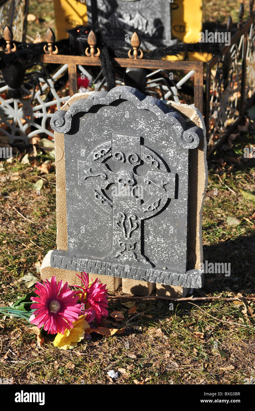 tombstone Halloween Grave Stone Stock Photo - Alamy