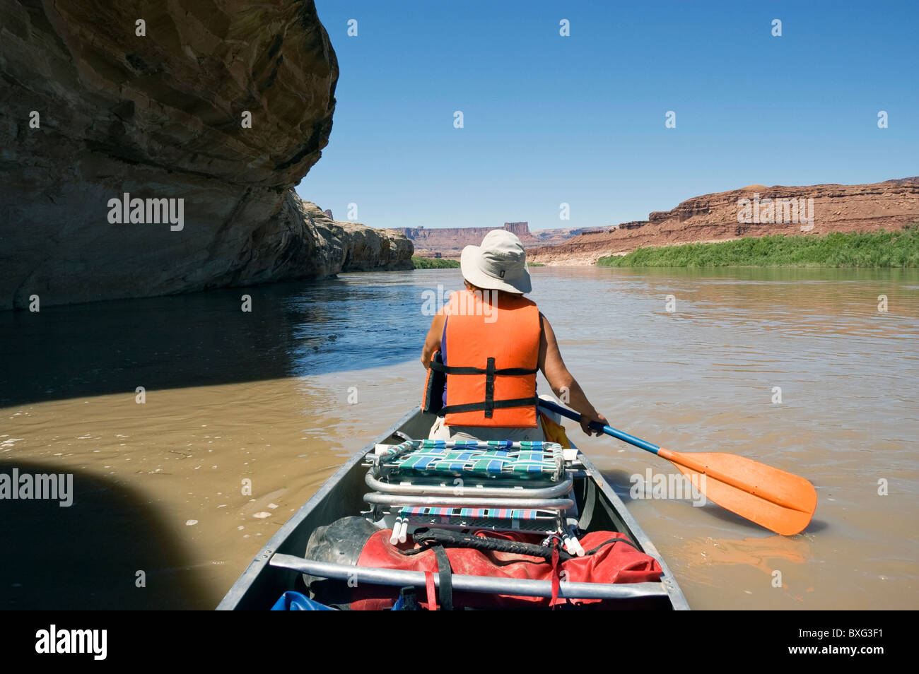 Elk289-1281 Utah Canyonlands National Park Green River canoe trip woman ...