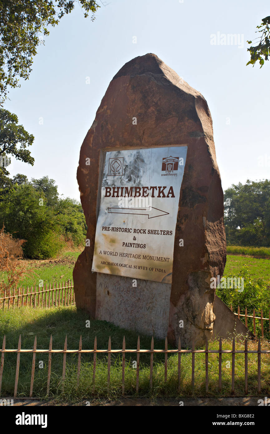 Bhimbetka, prehistoric rock shelters and paintings, UNESCO, Madhya ...